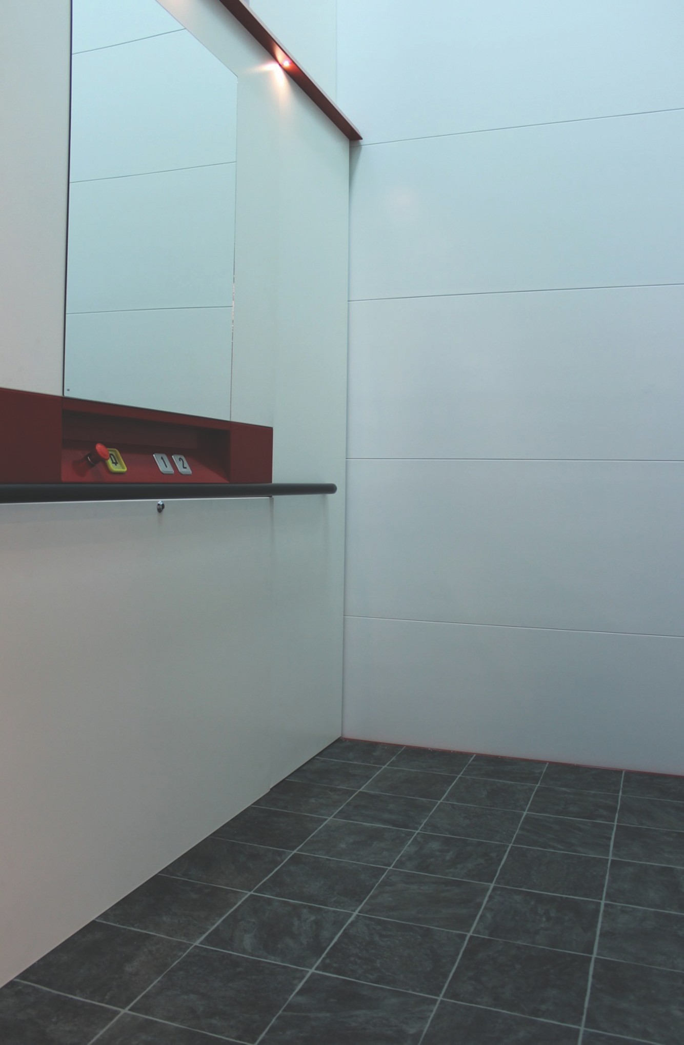 ILS 1K-Vår største og mest robuste løfteplattform i sjakt.